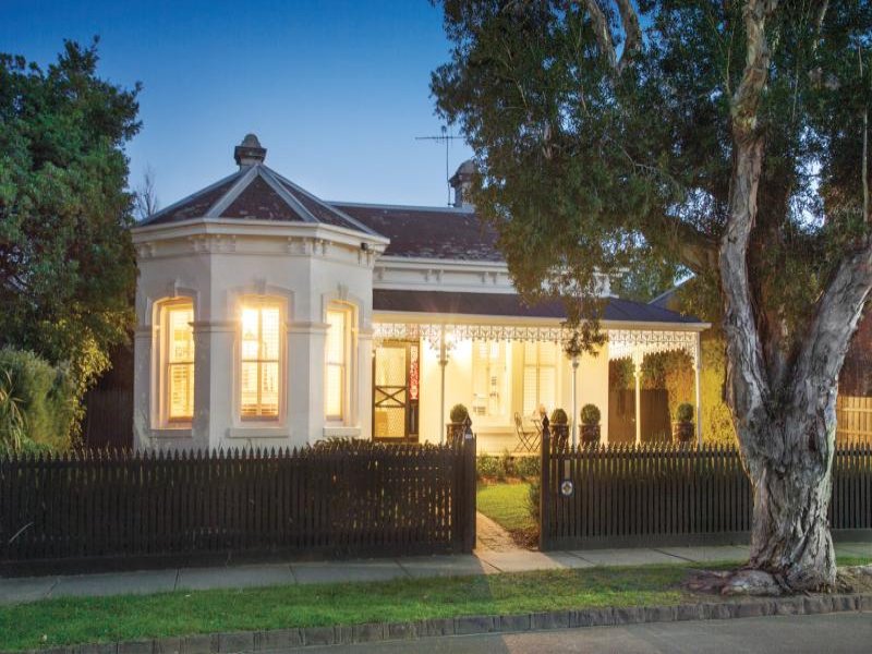 64 Manningtree Road, Hawthorn, Vic 3122 - Property Details