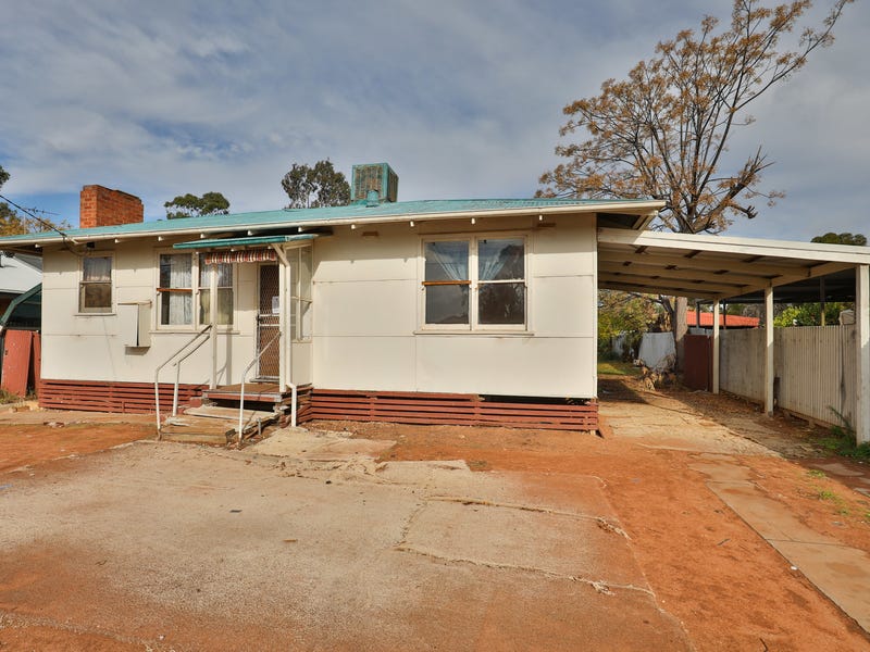 19 Warlen Avenue, Robinvale, VIC 3549 - realestate.com.au