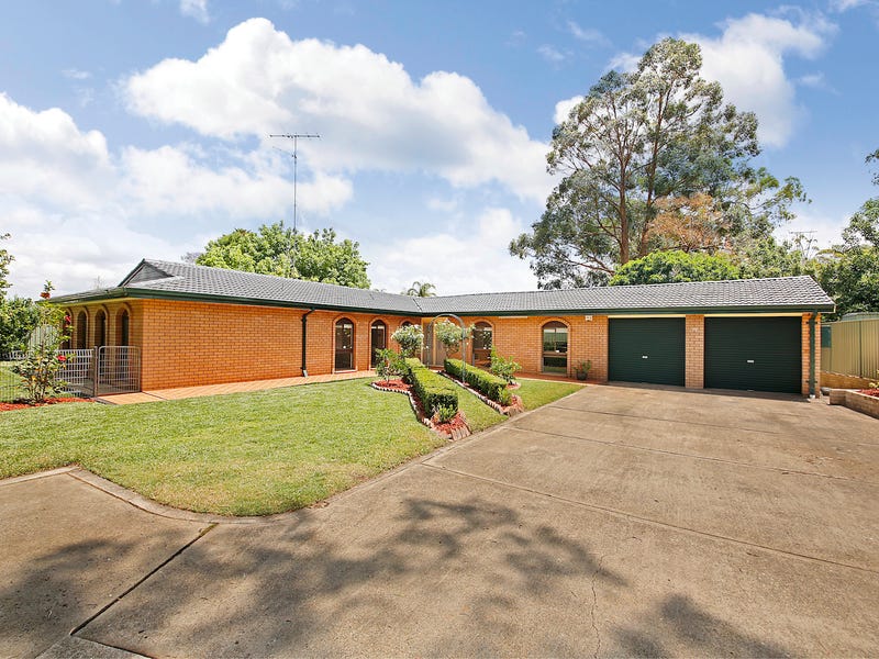 10 Taplin Place, Camden South, NSW 2570 - realestate.com.au