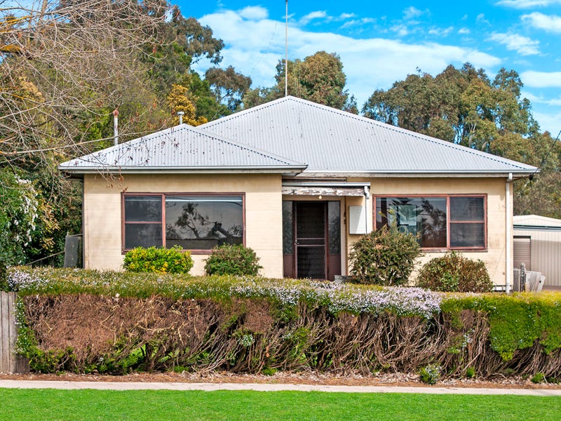7 Portland Road, Hamilton, Vic 3300 - Property Details