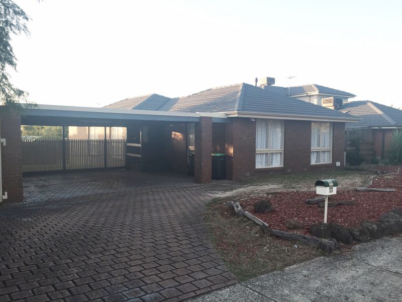 11 Springfield Court, Mill Park, VIC 3082 - realestate.com.au