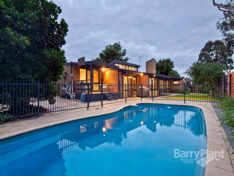 5 Weald Court, Frankston, Vic 3199 - Property Details