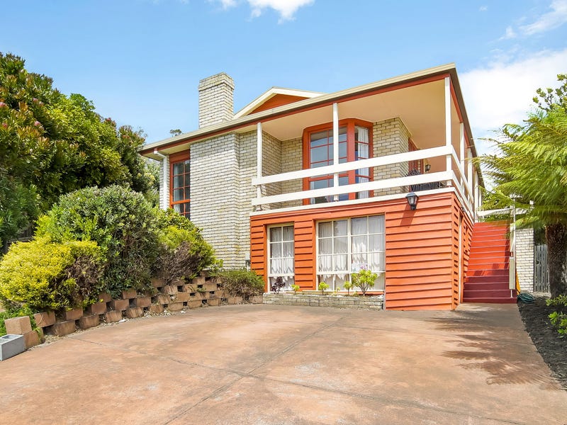 136 Wells Parade, Blackmans Bay, TAS 7052 - realestate.com.au
