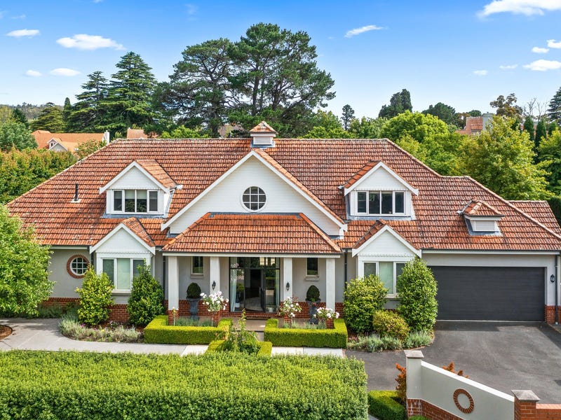 106 Burradoo Road, Burradoo, NSW 2576 - Property Details