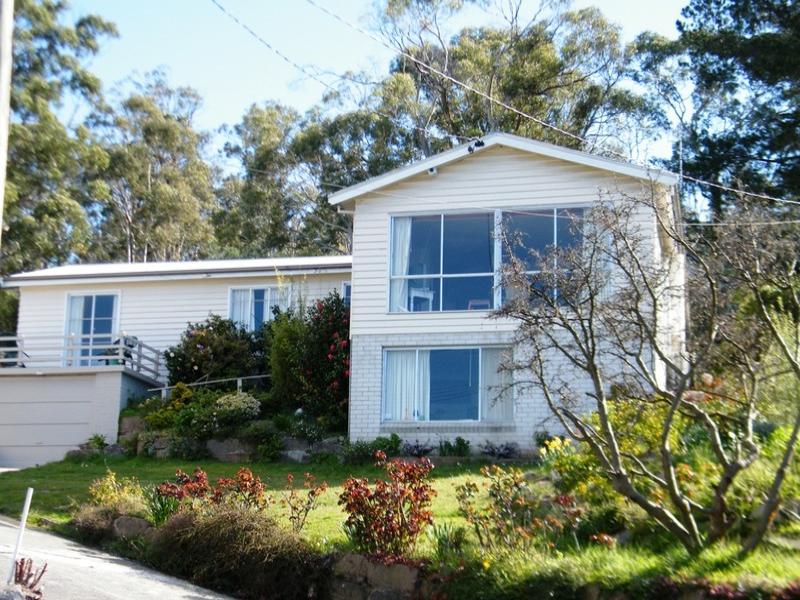 131 Channel Highway, Taroona, Tas 7053 - Property Details