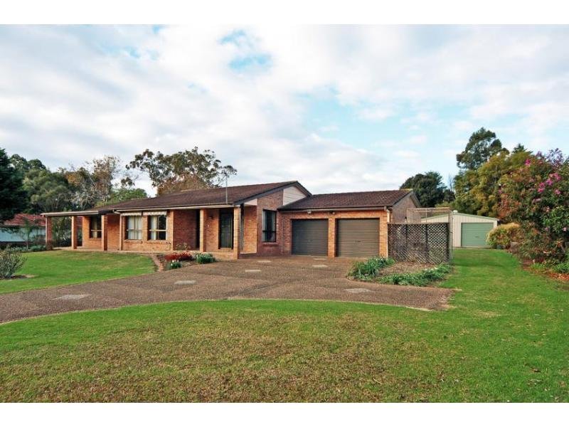 12 Halstead Place, Bomaderry, NSW 2541 - realestate.com.au