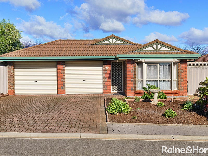 31 Taunton Cres, Craigmore, SA 5114 - realestate.com.au