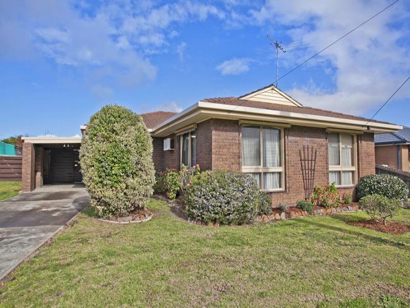 26 Crestmoor Drive, Highton, VIC 3216 - realestate.com.au