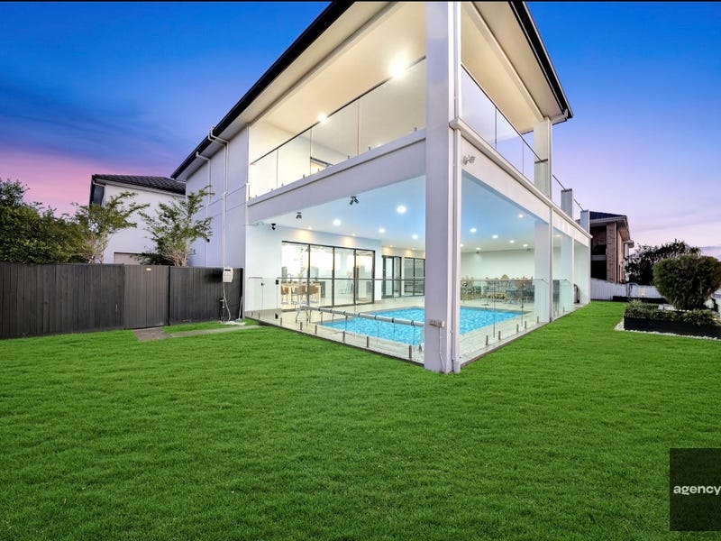 8 Ellis Close, Point Cook, VIC 3030 - realestate.com.au