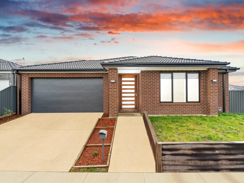 2 Beaston Way, Lucas, VIC 3350 - realestate.com.au