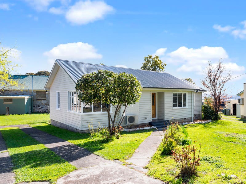 6 Burgan Circle, Chigwell, Tas 7011 - Property Details