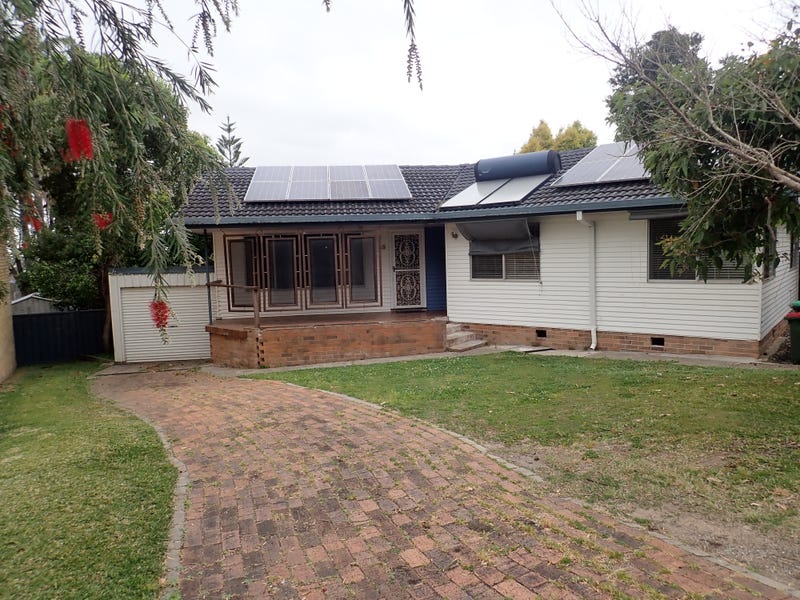 33 Ritchie Cres, Taree, NSW 2430 - realestate.com.au