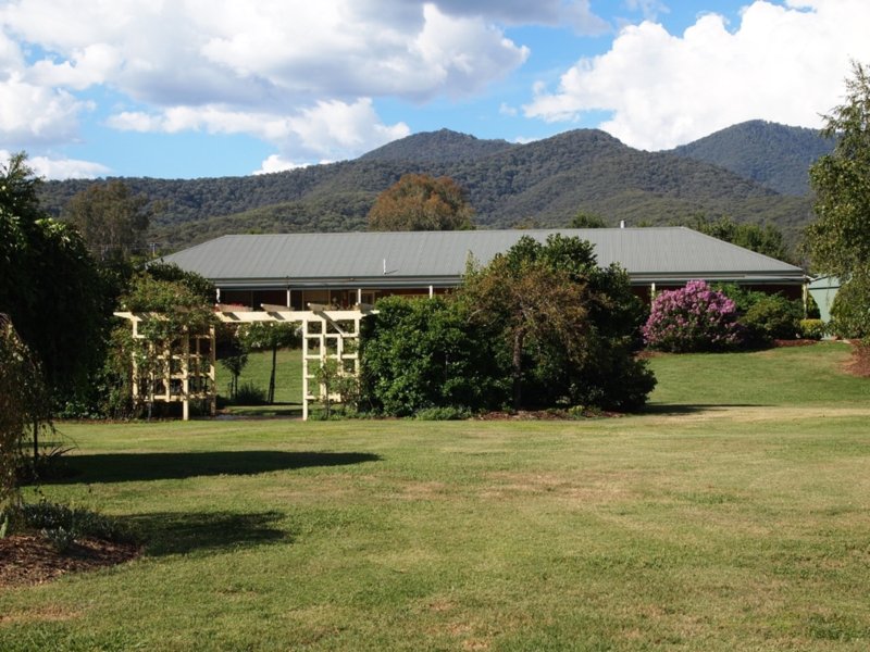 6929 Great Alpine Road, Porepunkah, VIC 3740 - realestate.com.au