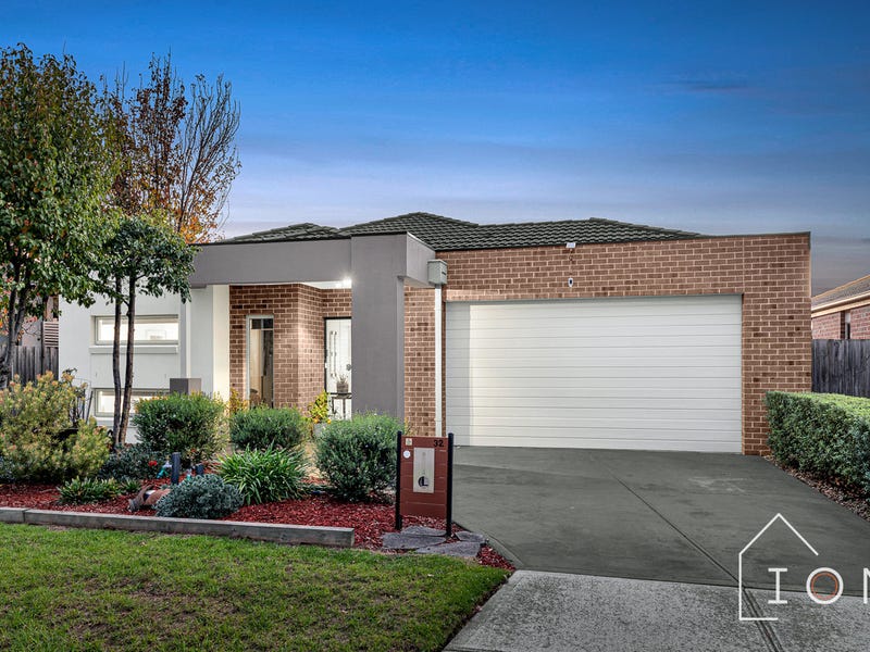 32 Tarcoola Way, Sandhurst, Vic 3977 - Property Details