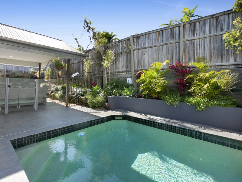 1 Dore Court, Bonogin, Qld 4213 - Property Details