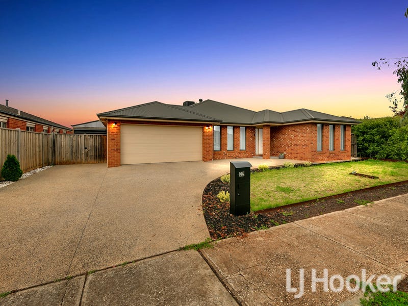 32 Ironbark Way, Brookfield, VIC 3338 - realestate.com.au