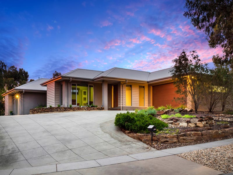 24 Bronwyn Court, Spring Gully, VIC 3550 - realestate.com.au