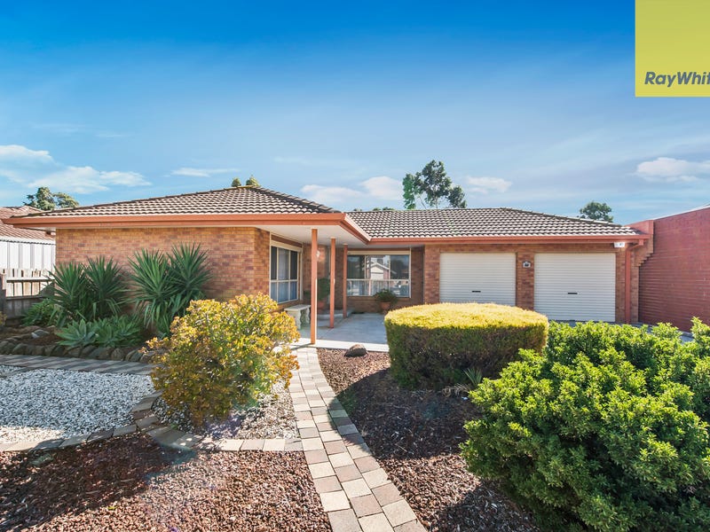 56 Dundee Way, Sydenham, VIC 3037 - realestate.com.au