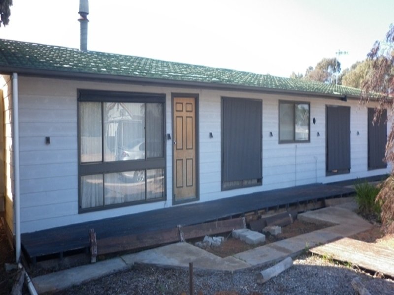 8 Alma Street, Renmark, SA 5341 - Property Details