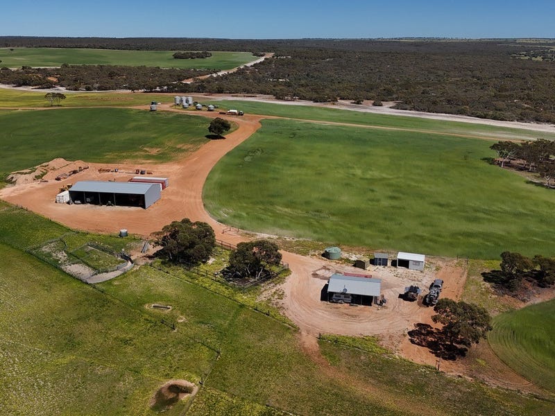 2305 Watheroo Road, Boothendarra, WA 6521 - Property Details