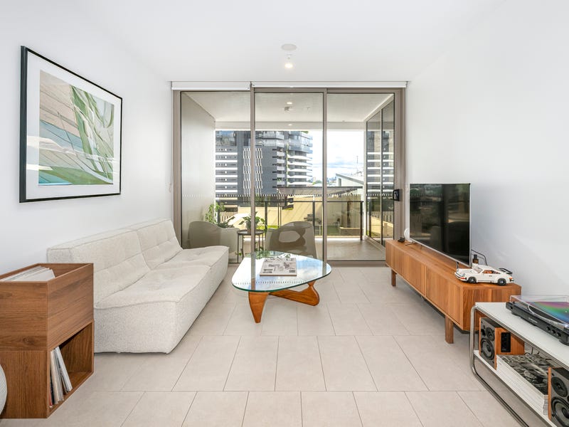 2705/21 Longland Street, Newstead, Qld 4006 - Property Details