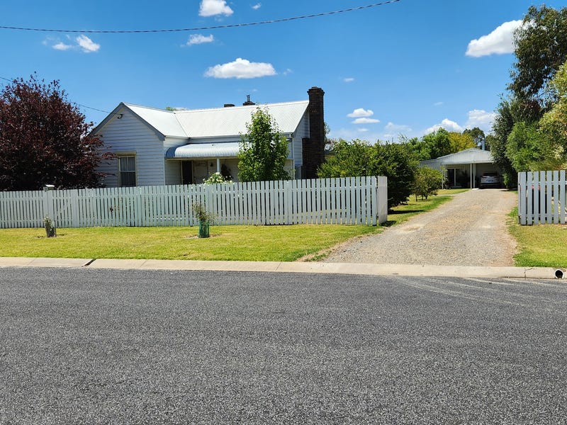 Sold Property Prices & Auction Results in McCrossin St, Uralla, NSW 2358 (+1 location) Pg. 3 ...