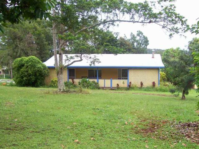 23 Russell Road, Lake Eacham, QLD 4884 - realestate.com.au