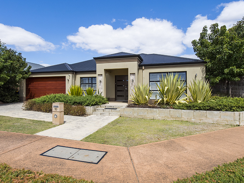 10 Millbridge Boulevard, Millbridge, WA 6232 - Property Details