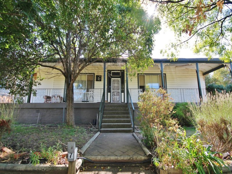 7 Prospect Street, Young, NSW 2594 - Property Details