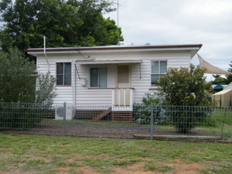 8 Castle Street, Chinchilla, Qld 4413 - Property Details
