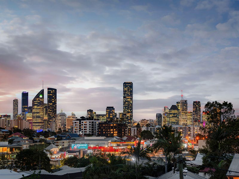 35 Mossgrove Street, Woolloongabba, Qld 4102 - Property Details