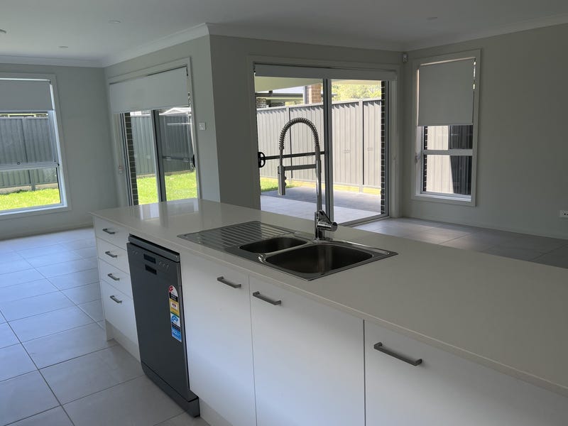 6 Foxground Parade, Tullimbar, NSW 2527 - realestate.com.au