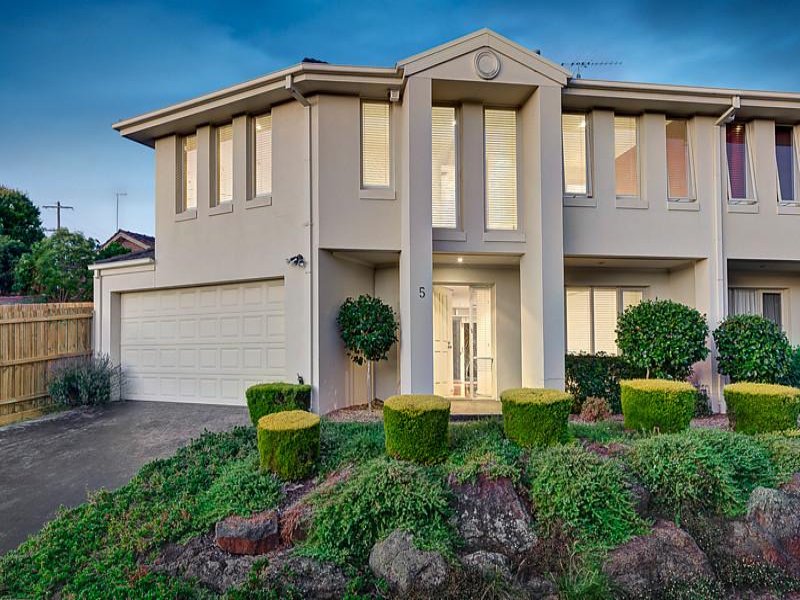 5/14 Lincoln Drive, Bulleen, Vic 3105 - Property Details