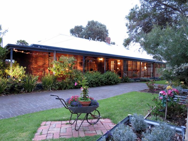 7 Pico Avenue, Point Lonsdale, VIC 3225 - realestate.com.au