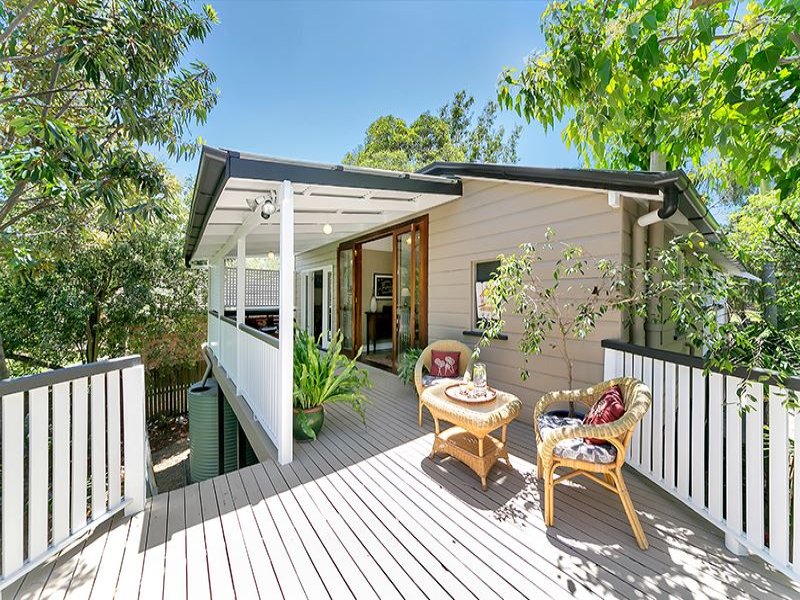 5 Broadmere Street, Annerley, Qld 4103 - Property Details