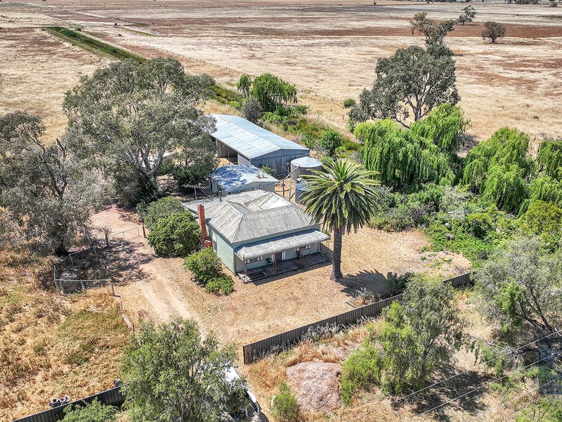4098 Bendigo - Pyramid Road, Dingee, Vic 3571 - Property Details