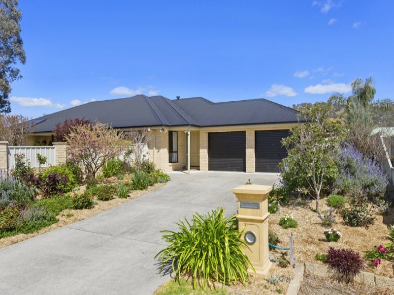 10 Wren Court, West Wodonga, VIC 3690 - realestate.com.au