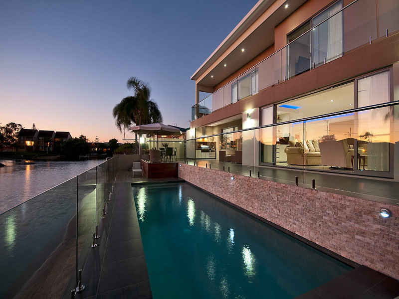 9 Lotus Key, Broadbeach Waters, QLD 4218 - realestate.com.au