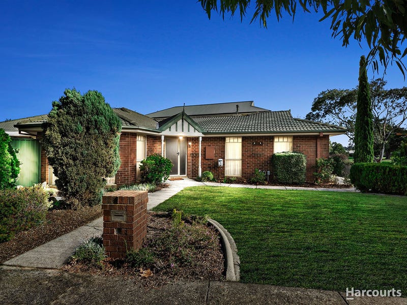 1 Brookfield Court, Berwick, VIC 3806 - realestate.com.au