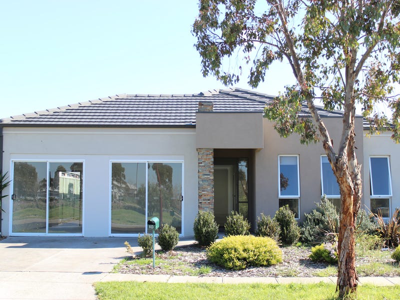 10 Munro Drive, Wyndham Vale, VIC 3024 - realestate.com.au