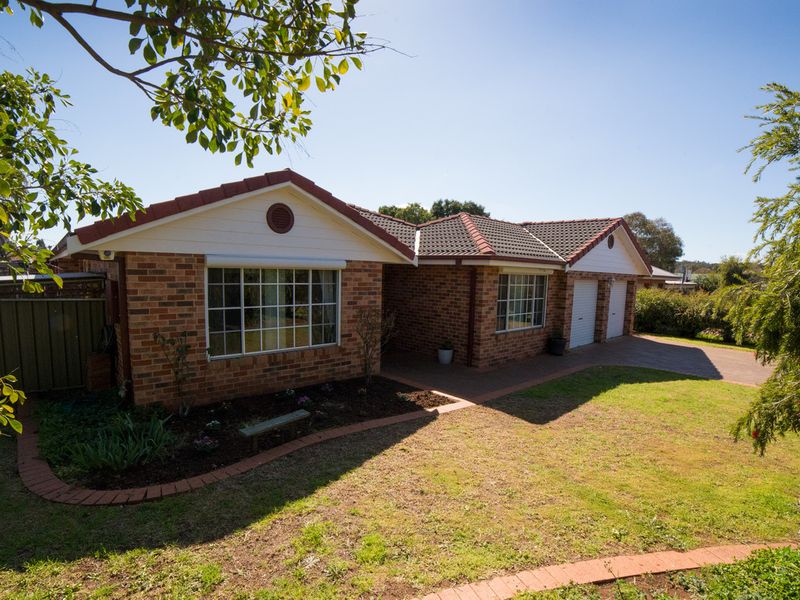 2 Brian Hambly Place, Dubbo, NSW 2830 - realestate.com.au