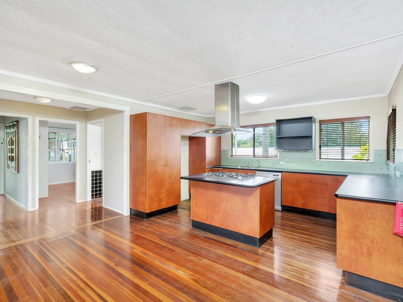 20 Second Avenue, Labrador, Qld 4215 - Property Details