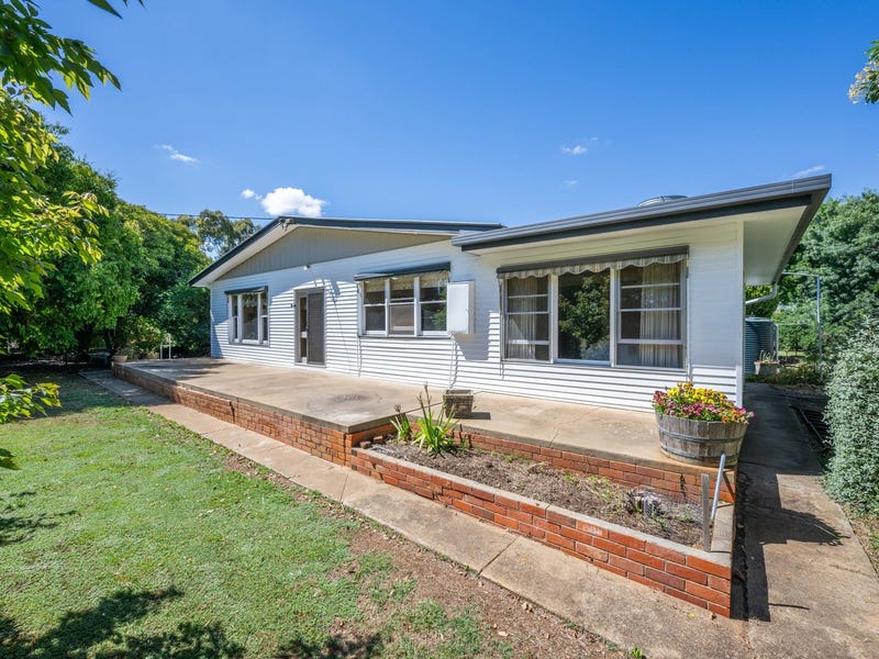6 Williamson Street, Dookie, Vic 3646 - Property Details