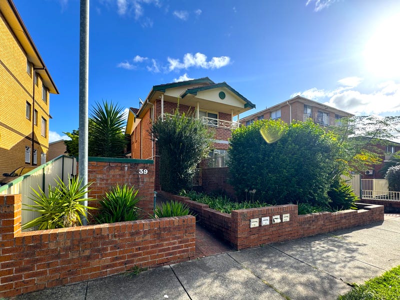 2/39 Rosemont Street S, Punchbowl, NSW 2196 - realestate.com.au