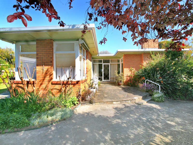 4 Bogong Court, Doncaster East, VIC 3109 - realestate.com.au