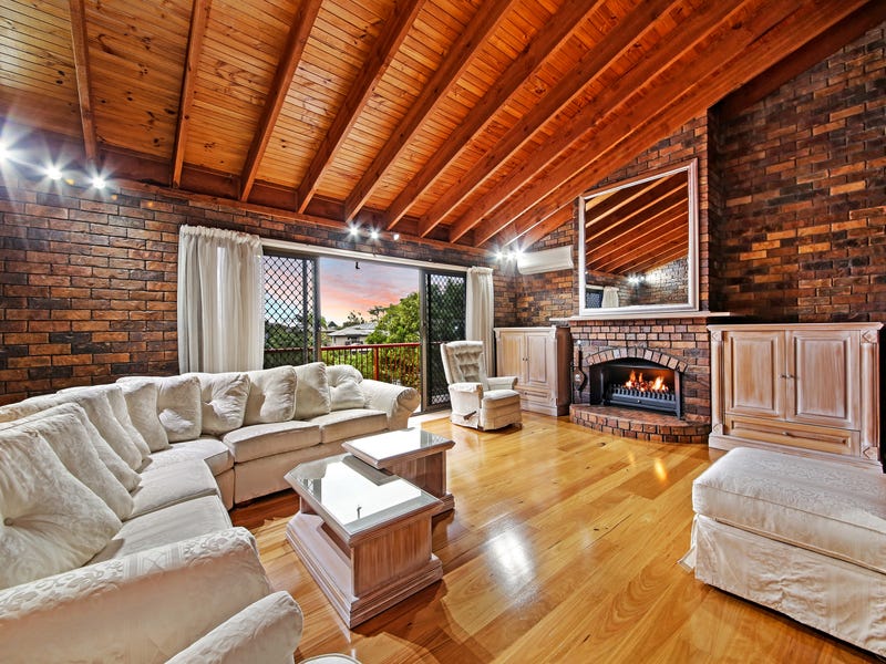 6 Mina Place, Southport, Qld 4215 - Property Details