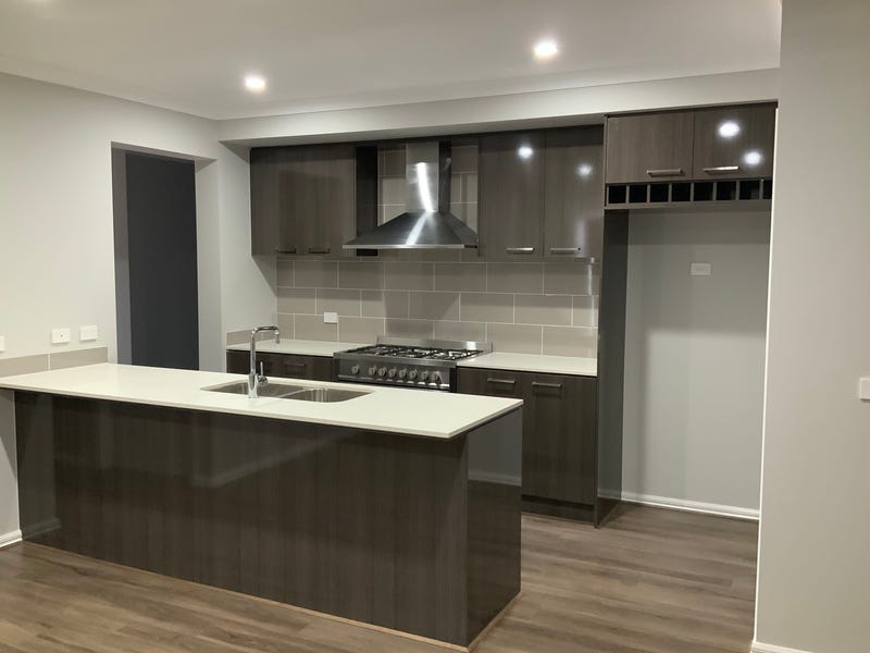 11 Weinstock Road, Truganina, VIC 3029 - realestate.com.au