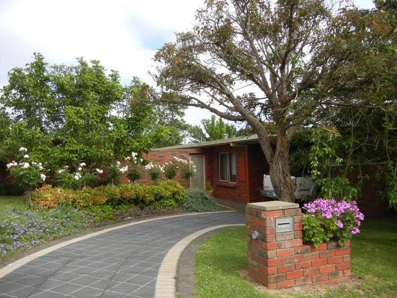 11 Main Neerim Road, Drouin, Vic 3818 - Property Details