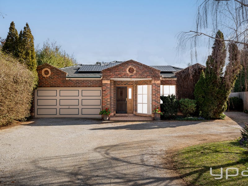 7 Larose Place, Werribee, Vic 3030 - Property Details