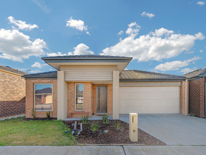 25 Travers Street, Craigieburn, VIC 3064 - realestate.com.au